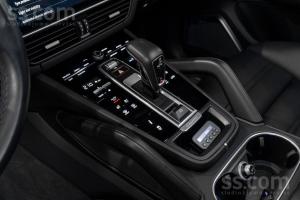Grey Porsche Cayenne 2021 in Riga, with an engine capacity of 4.00 L and mileage of 162 thousand km for 64900 €, photo 24 on AUTOMOTO.COM.LV