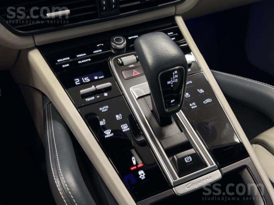 Grey Porsche Cayenne 2021 in Riga, with an engine capacity of 2.90 L and mileage of 83 thousand km for 69990 €, photo 12 on AUTOMOTO.COM.LV