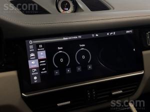 Grey Porsche Cayenne 2021 in Riga, with an engine capacity of 2.90 L and mileage of 83 thousand km for 69990 €, photo 15 on AUTOMOTO.COM.LV
