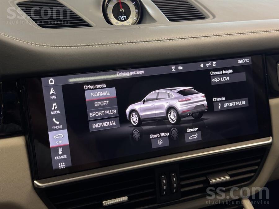 Grey Porsche Cayenne 2021 in Riga, with an engine capacity of 2.90 L and mileage of 83 thousand km for 69990 €, photo 16 on AUTOMOTO.COM.LV