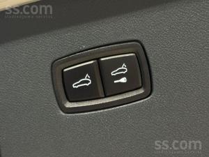 Grey Porsche Cayenne 2021 in Riga, with an engine capacity of 2.90 L and mileage of 83 thousand km for 69990 €, photo 33 on AUTOMOTO.COM.LV