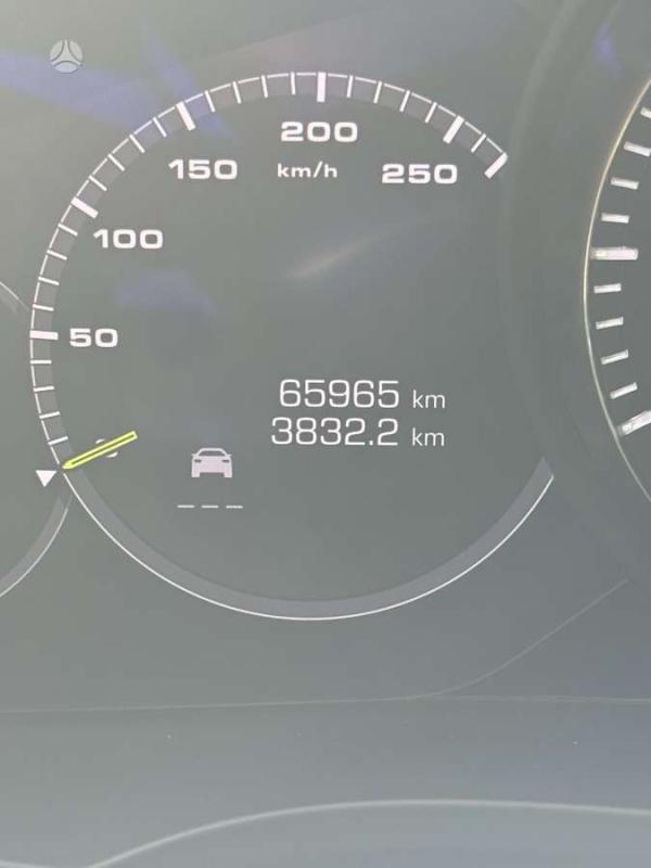 Pelēks Porsche Cayenne 2021 Viļņa, ar dzinēja tilpumu 3.00 L un nobraukumu 67 tūkst. km par 54500 €, foto 4 vietnē AUTOMOTO.COM.LV