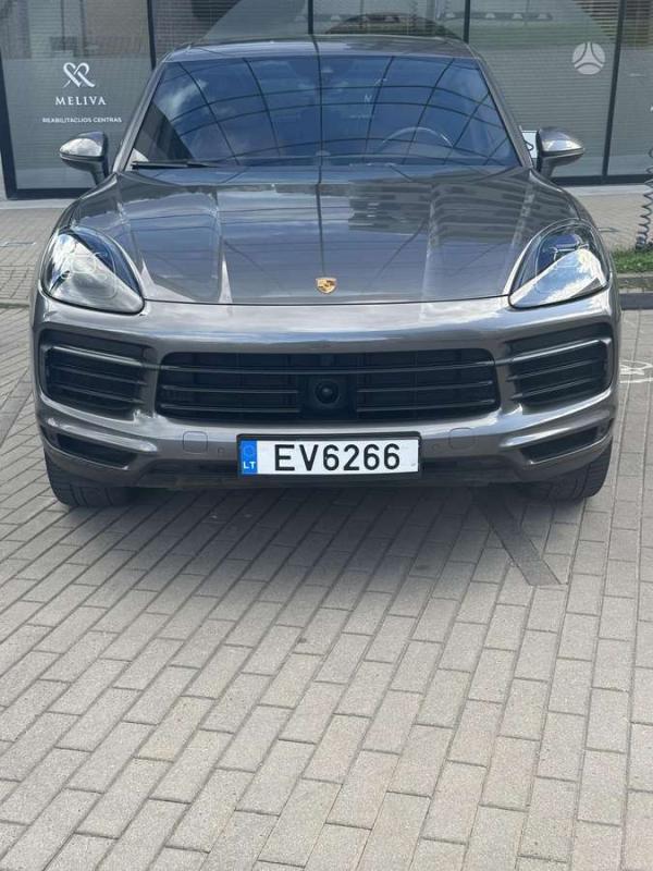 Pelēks Porsche Cayenne 2021 Viļņa, ar dzinēja tilpumu 3.00 L un nobraukumu 67 tūkst. km par 54500 €, foto 7 vietnē AUTOMOTO.COM.LV