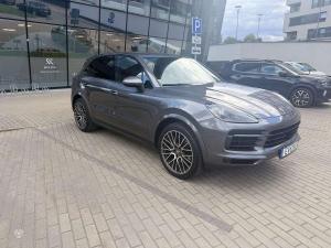 Grey Porsche Cayenne 2021 in Vilnius, with an engine capacity of 3.00 L and mileage of 67 thousand km for 54500 €, photo 22 on AUTOMOTO.COM.LV