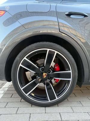 Grey Porsche Cayenne 2021 in Vilnius, with an engine capacity of 4.00 L and mileage of 61 thousand km for 77500 €, photo 11 on AUTOMOTO.COM.LV