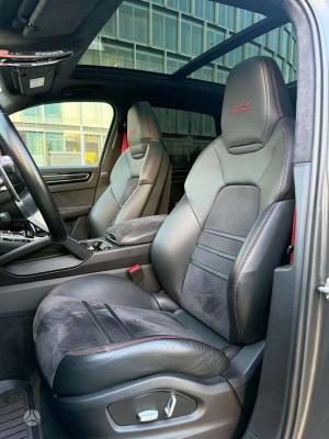Grey Porsche Cayenne 2021 in Vilnius, with an engine capacity of 4.00 L and mileage of 61 thousand km for 77500 €, photo 17 on AUTOMOTO.COM.LV