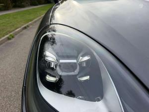 Grey Porsche Cayenne 2021 in Vilnius, with an engine capacity of 2.89 L and mileage of 204 thousand km for 44000 €, photo 9 on AUTOMOTO.COM.LV