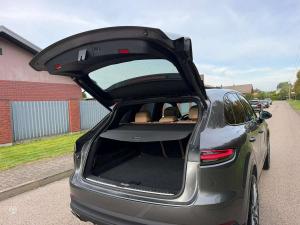 Grey Porsche Cayenne 2021 in Vilnius, with an engine capacity of 2.89 L and mileage of 204 thousand km for 44000 €, photo 15 on AUTOMOTO.COM.LV