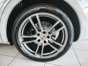 Pelēks Porsche Cayenne 2022 Rīga, ar dzinēja tilpumu 4.00 L un nobraukumu 50 tūkst. km par 76900 €, foto 14 vietnē AUTOMOTO.COM.LV