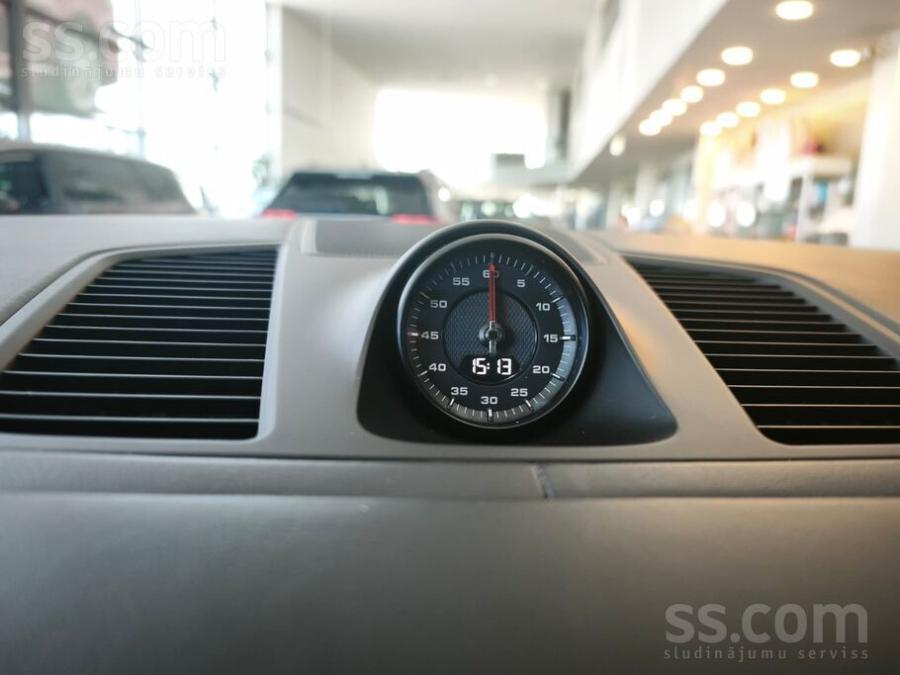 Pelēks Porsche Cayenne 2022 Rīga, ar dzinēja tilpumu 4.00 L un nobraukumu 50 tūkst. km par 76900 €, foto 16 vietnē AUTOMOTO.COM.LV