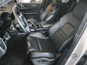 Pelēks Porsche Cayenne 2022 Rīga, ar dzinēja tilpumu 4.00 L un nobraukumu 50 tūkst. km par 76900 €, foto 27 vietnē AUTOMOTO.COM.LV