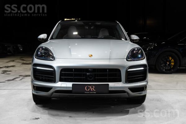 Grey Porsche Cayenne 2022 in Riga, with an engine capacity of 4.00 L and mileage of 35 thousand km for 84000 €, photo 2 on AUTOMOTO.COM.LV