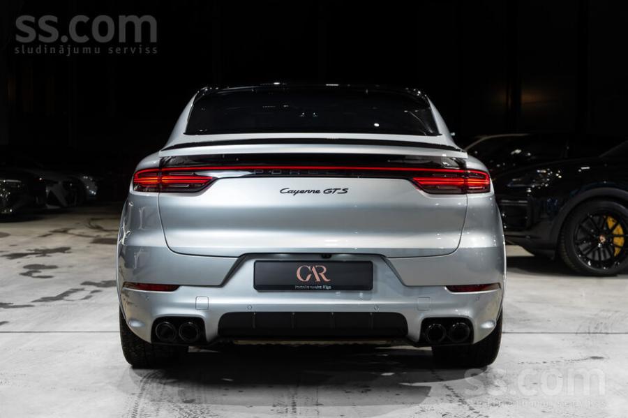 Grey Porsche Cayenne 2022 in Riga, with an engine capacity of 4.00 L and mileage of 35 thousand km for 84000 €, photo 6 on AUTOMOTO.COM.LV