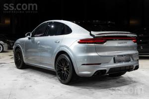 Grey Porsche Cayenne 2022 in Riga, with an engine capacity of 4.00 L and mileage of 35 thousand km for 84000 €, photo 7 on AUTOMOTO.COM.LV