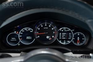 Grey Porsche Cayenne 2022 in Riga, with an engine capacity of 4.00 L and mileage of 35 thousand km for 84000 €, photo 23 on AUTOMOTO.COM.LV