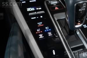 Grey Porsche Cayenne 2022 in Riga, with an engine capacity of 4.00 L and mileage of 35 thousand km for 84000 €, photo 34 on AUTOMOTO.COM.LV