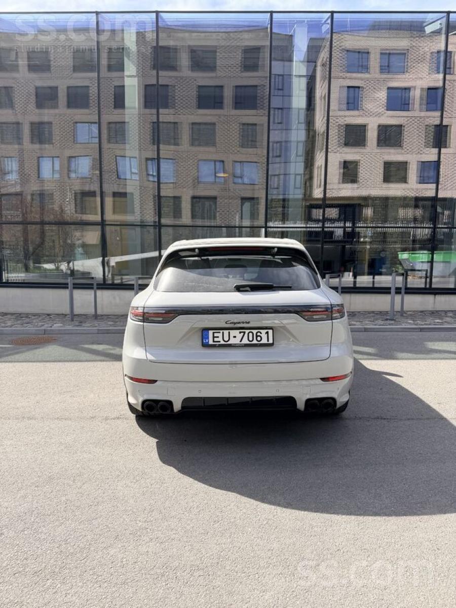 Pelēks Porsche Cayenne 2022 Rīga, ar dzinēja tilpumu 3.00 L un nobraukumu 54 tūkst. km par 74999 €, foto 6 vietnē AUTOMOTO.COM.LV