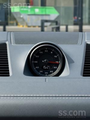 Pelēks Porsche Cayenne 2022 Rīga, ar dzinēja tilpumu 3.00 L un nobraukumu 54 tūkst. km par 74999 €, foto 9 vietnē AUTOMOTO.COM.LV