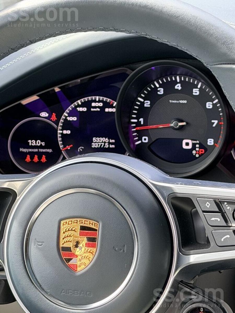 Pelēks Porsche Cayenne 2022 Rīga, ar dzinēja tilpumu 3.00 L un nobraukumu 54 tūkst. km par 74999 €, foto 13 vietnē AUTOMOTO.COM.LV