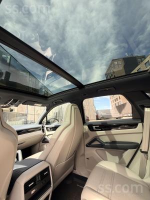 Pelēks Porsche Cayenne 2022 Rīga, ar dzinēja tilpumu 3.00 L un nobraukumu 54 tūkst. km par 74999 €, foto 17 vietnē AUTOMOTO.COM.LV