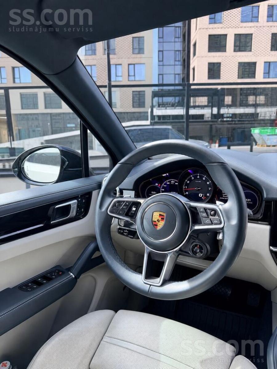 Pelēks Porsche Cayenne 2022 Rīga, ar dzinēja tilpumu 3.00 L un nobraukumu 54 tūkst. km par 74999 €, foto 19 vietnē AUTOMOTO.COM.LV