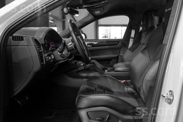 Pelēks Porsche Cayenne 2022 Rīga, ar dzinēja tilpumu 4.00 L un nobraukumu 39 tūkst. km par 137000 €, foto 10 vietnē AUTOMOTO.COM.LV