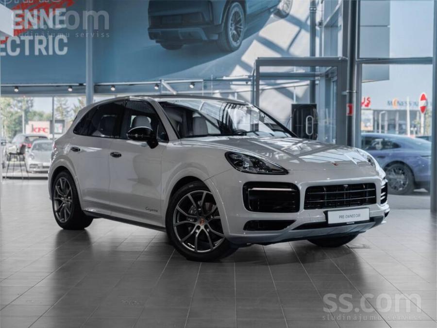 Grey Porsche Cayenne 2022 in Riga, with an engine capacity of 3.00 L and mileage of 54 thousand km for 69900 €, photo 10 on AUTOMOTO.COM.LV