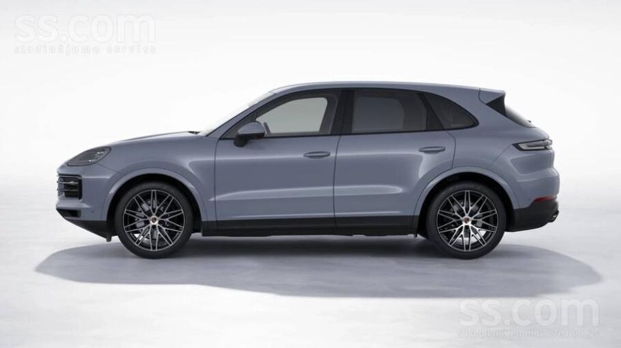 Pelēks Porsche Cayenne 2023 Rīga, ar dzinēja tilpumu 3.00 L un nobraukumu 35 tūkst. km par 89900 €, foto 2 vietnē AUTOMOTO.COM.LV