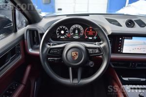 Grey Porsche Cayenne 2023 in Riga, with an engine capacity of 3.00 L and mileage of 62 thousand km for 99000 €, photo 14 on AUTOMOTO.COM.LV