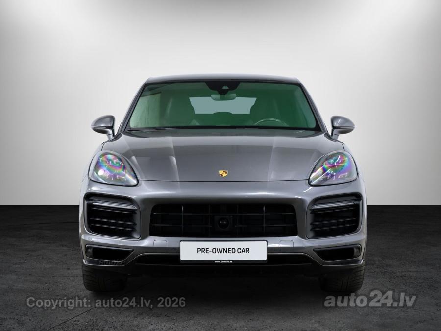 Grey Porsche Cayenne 2023 in Tallinn, with an engine capacity of 4.00 L and mileage of 97 thousand km for 79000 €, photo 3 on AUTOMOTO.COM.LV