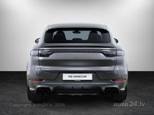 Grey Porsche Cayenne 2023 in Tallinn, with an engine capacity of 4.00 L and mileage of 97 thousand km for 79000 €, photo 6 on AUTOMOTO.COM.LV
