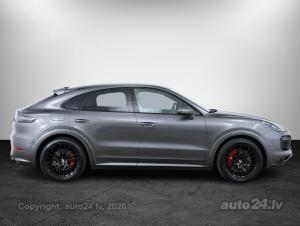 Grey Porsche Cayenne 2023 in Tallinn, with an engine capacity of 4.00 L and mileage of 97 thousand km for 79000 €, photo 9 on AUTOMOTO.COM.LV