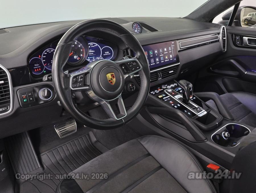 Grey Porsche Cayenne 2023 in Tallinn, with an engine capacity of 4.00 L and mileage of 97 thousand km for 79000 €, photo 16 on AUTOMOTO.COM.LV