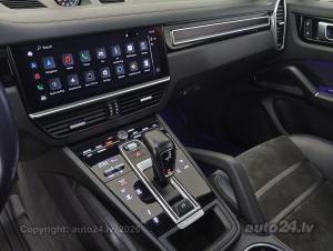 Grey Porsche Cayenne 2023 in Tallinn, with an engine capacity of 4.00 L and mileage of 97 thousand km for 79000 €, photo 19 on AUTOMOTO.COM.LV