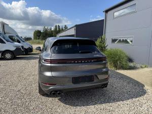 Pelēks Porsche Cayenne 2023 Kauņa, ar dzinēja tilpumu 3.00 L un nobraukumu 200 tūkst. km par 59999 €, foto 4 vietnē AUTOMOTO.COM.LV