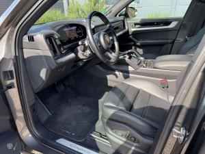Pelēks Porsche Cayenne 2023 Kauņa, ar dzinēja tilpumu 3.00 L un nobraukumu 200 tūkst. km par 59999 €, foto 13 vietnē AUTOMOTO.COM.LV