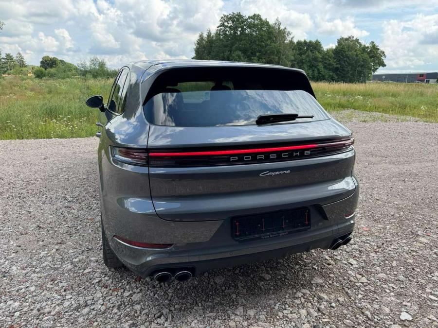 Pelēks Porsche Cayenne 2023 Kauņa, ar dzinēja tilpumu 3.00 L un nobraukumu 201 tūkst. km par 56900 €, foto 5 vietnē AUTOMOTO.COM.LV