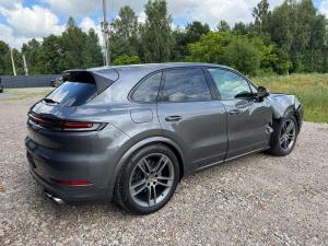 Pelēks Porsche Cayenne 2023 Kauņa, ar dzinēja tilpumu 3.00 L un nobraukumu 201 tūkst. km par 56900 €, foto 7 vietnē AUTOMOTO.COM.LV