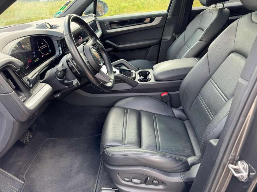Pelēks Porsche Cayenne 2023 Kauņa, ar dzinēja tilpumu 3.00 L un nobraukumu 201 tūkst. km par 56900 €, foto 14 vietnē AUTOMOTO.COM.LV
