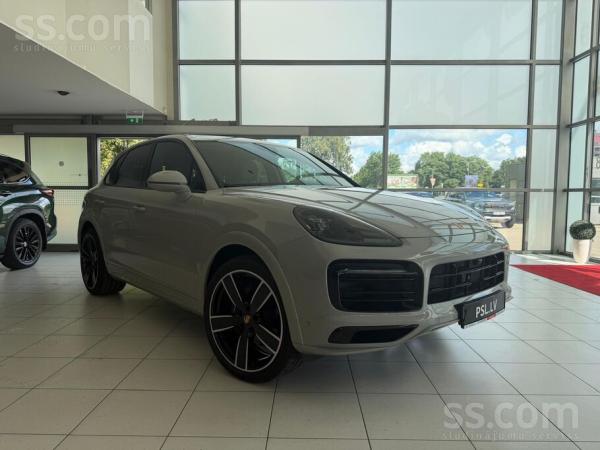 Grey Porsche Cayenne 2023 in Riga, with an engine capacity of 3.00 L and mileage of 26 thousand km for 94900 €, photo 1 on AUTOMOTO.COM.LV
