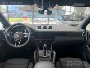 Grey Porsche Cayenne 2023 in Riga, with an engine capacity of 3.00 L and mileage of 26 thousand km for 94900 €, photo 13 on AUTOMOTO.COM.LV