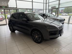 Pelēks Porsche Cayenne 2023 Rīga, ar dzinēja tilpumu 4.00 L un nobraukumu 18 tūkst. km par 99900 €, foto 9 vietnē AUTOMOTO.COM.LV