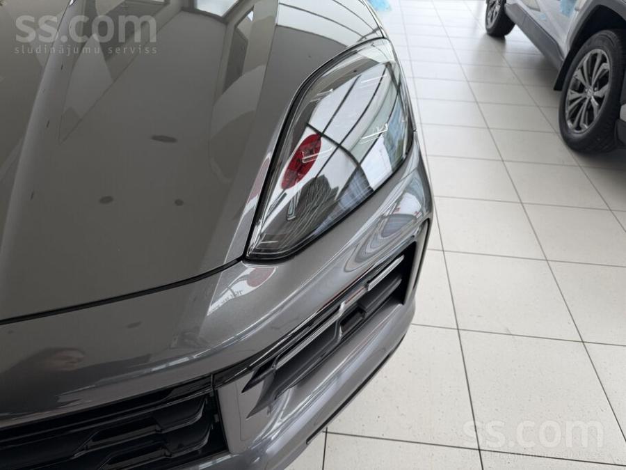 Pelēks Porsche Cayenne 2023 Rīga, ar dzinēja tilpumu 4.00 L un nobraukumu 18 tūkst. km par 99900 €, foto 10 vietnē AUTOMOTO.COM.LV