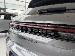 Pelēks Porsche Cayenne 2023 Rīga, ar dzinēja tilpumu 4.00 L un nobraukumu 18 tūkst. km par 99900 €, foto 15 vietnē AUTOMOTO.COM.LV