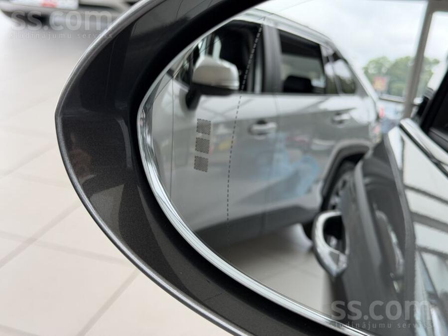 Pelēks Porsche Cayenne 2023 Rīga, ar dzinēja tilpumu 4.00 L un nobraukumu 18 tūkst. km par 99900 €, foto 16 vietnē AUTOMOTO.COM.LV