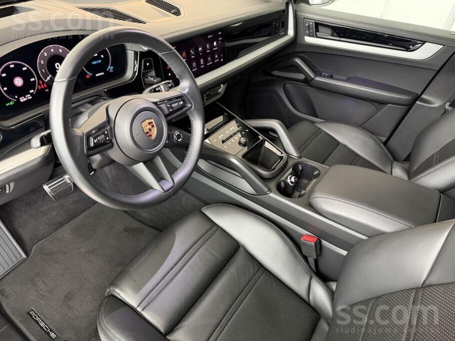 Pelēks Porsche Cayenne 2023 Rīga, ar dzinēja tilpumu 4.00 L un nobraukumu 18 tūkst. km par 99900 €, foto 19 vietnē AUTOMOTO.COM.LV