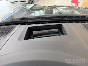 Pelēks Porsche Cayenne 2023 Rīga, ar dzinēja tilpumu 4.00 L un nobraukumu 18 tūkst. km par 99900 €, foto 33 vietnē AUTOMOTO.COM.LV