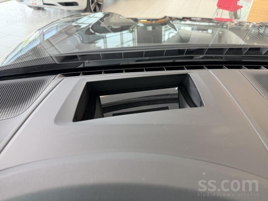 Pelēks Porsche Cayenne 2023 Rīga, ar dzinēja tilpumu 4.00 L un nobraukumu 18 tūkst. km par 99900 €, foto 33 vietnē AUTOMOTO.COM.LV