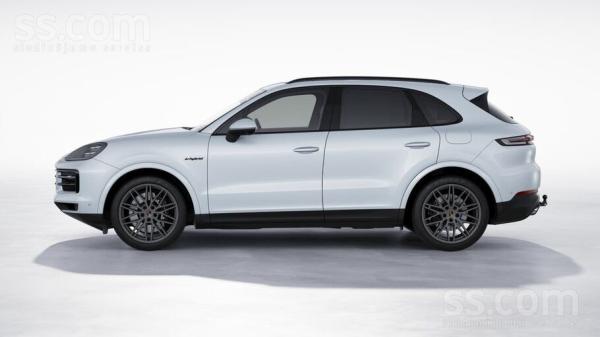 Pelēks Porsche Cayenne 2023 Rīga, ar dzinēja tilpumu 3.00 L un nobraukumu 8 tūkst. km par 89900 €, foto 3 vietnē AUTOMOTO.COM.LV