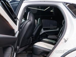 Pelēks Porsche Cayenne 2024 Tallina, ar dzinēja tilpumu 4.00 L un nobraukumu 25 tūkst. km par 139900 €, foto 13 vietnē AUTOMOTO.COM.LV